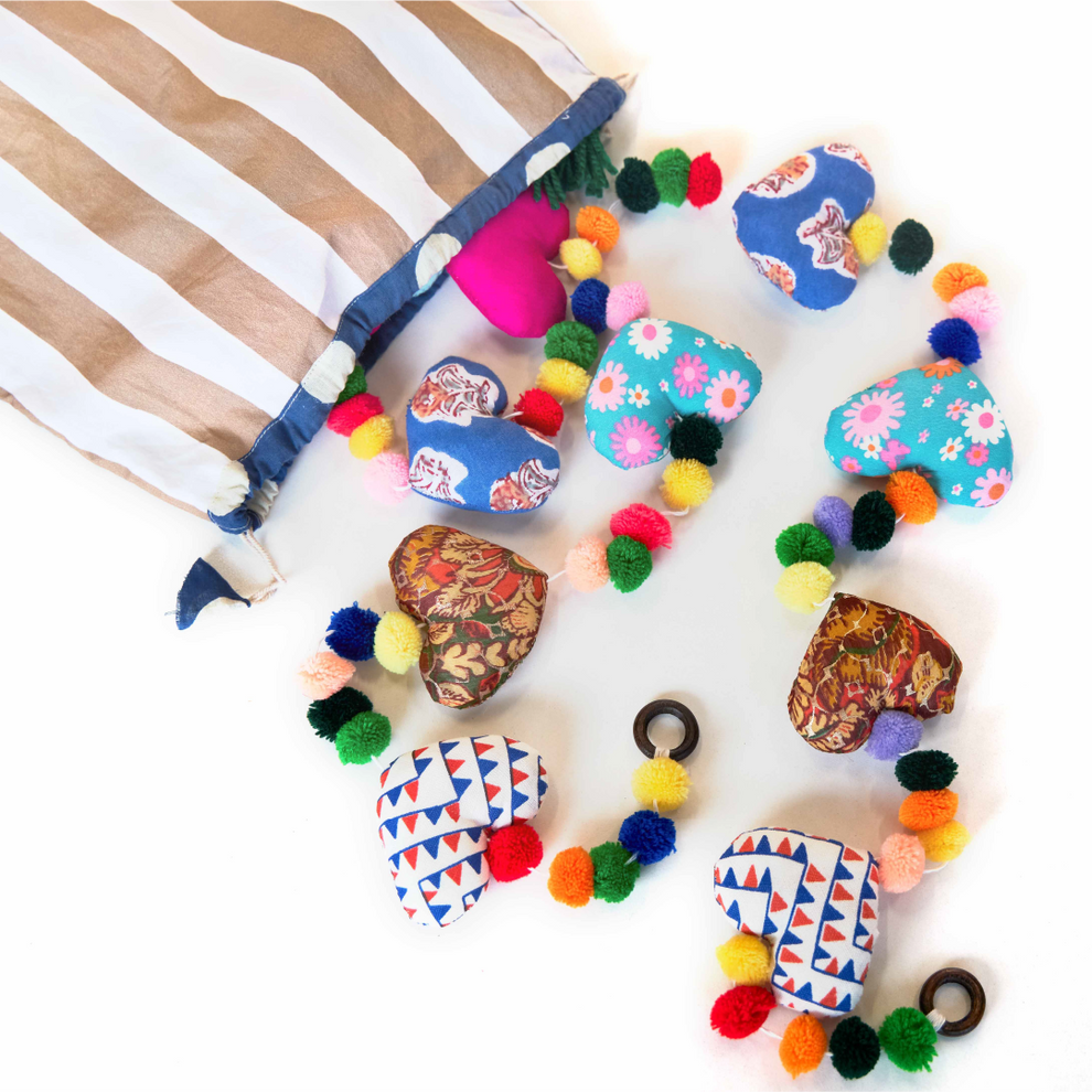 Hearty Pom-Pom String – Use Me Works